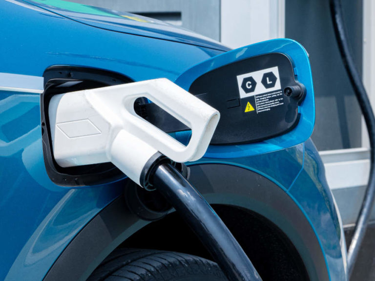 SolarEdge (24 kW) - Bidirektionale Wallboxen